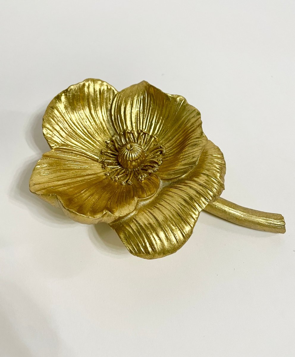 Magnolia Object Gold Flower Finish – DesignedBy The Boss
