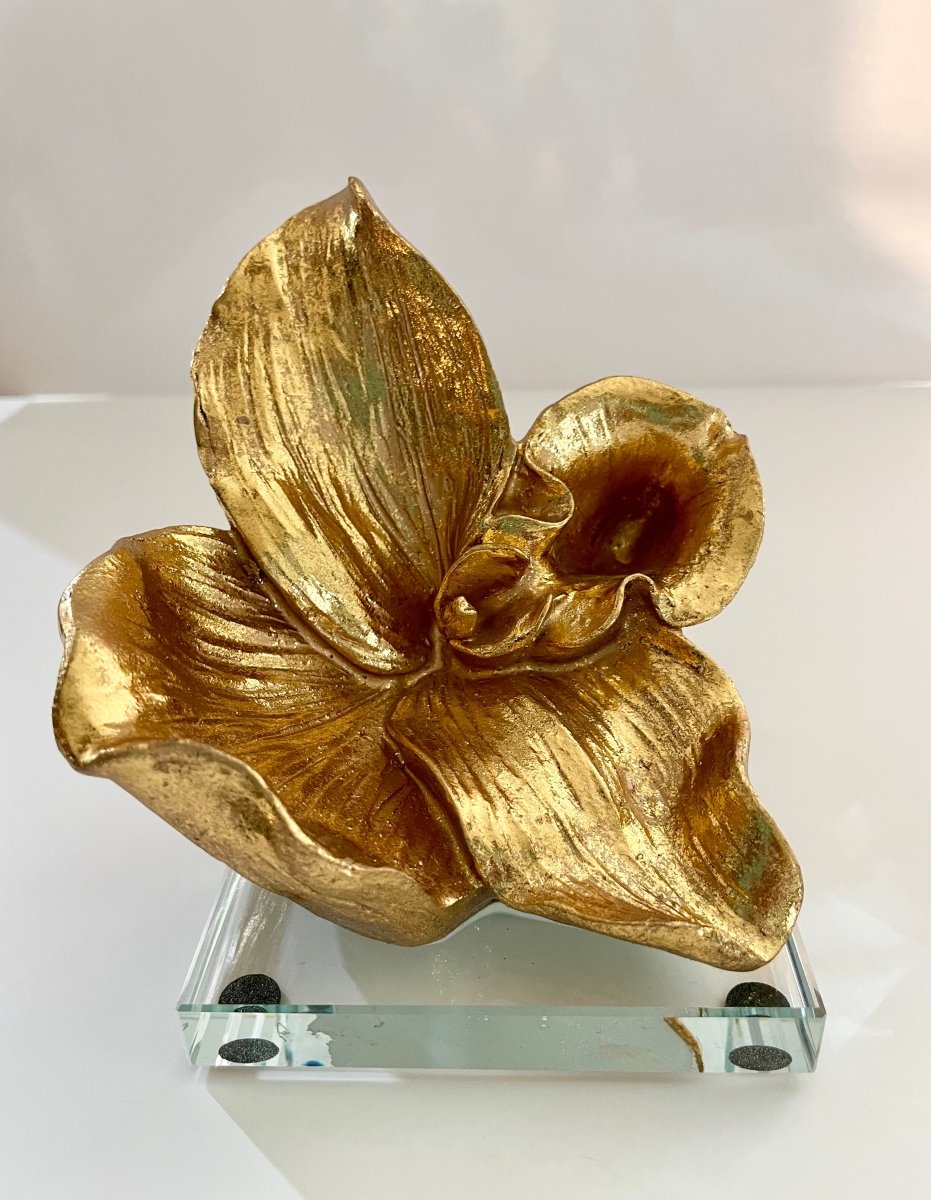 Magnolia Object Gold Leaf finish – DesignedBy The Boss