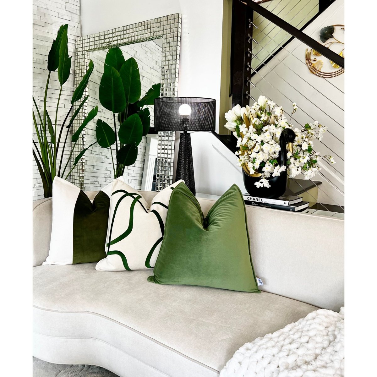 22" Italian Velvet Panel & Linen Pillows - a Pair ( Set Of 2) Luxe Col ...