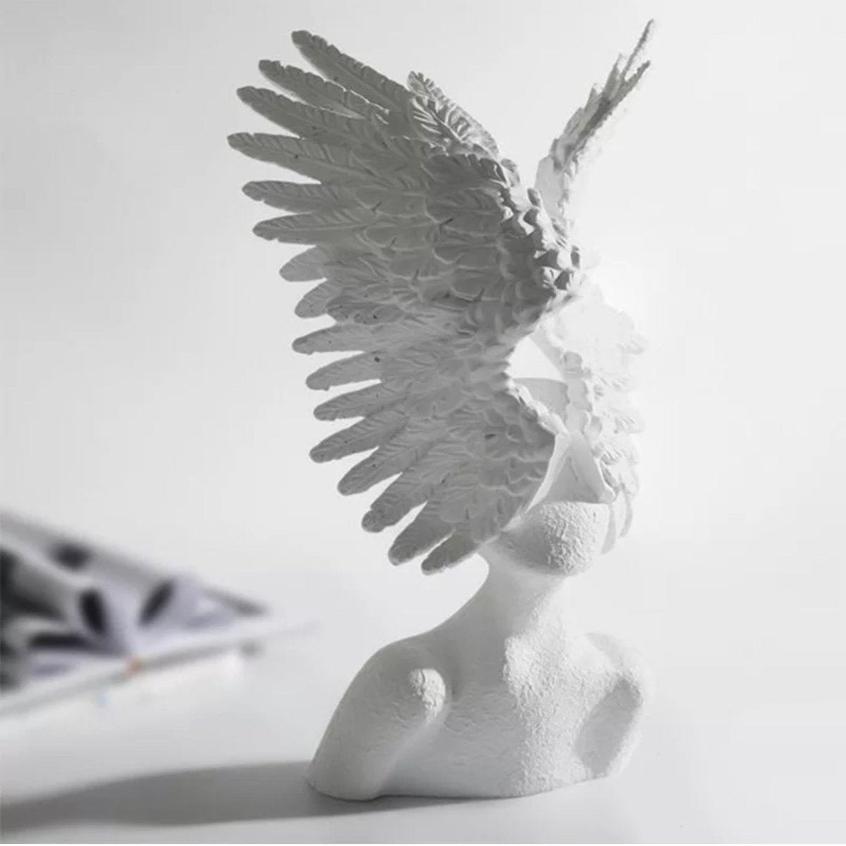 Art Figure Angel Wing Crown sculpture – DesignedBy The Boss
