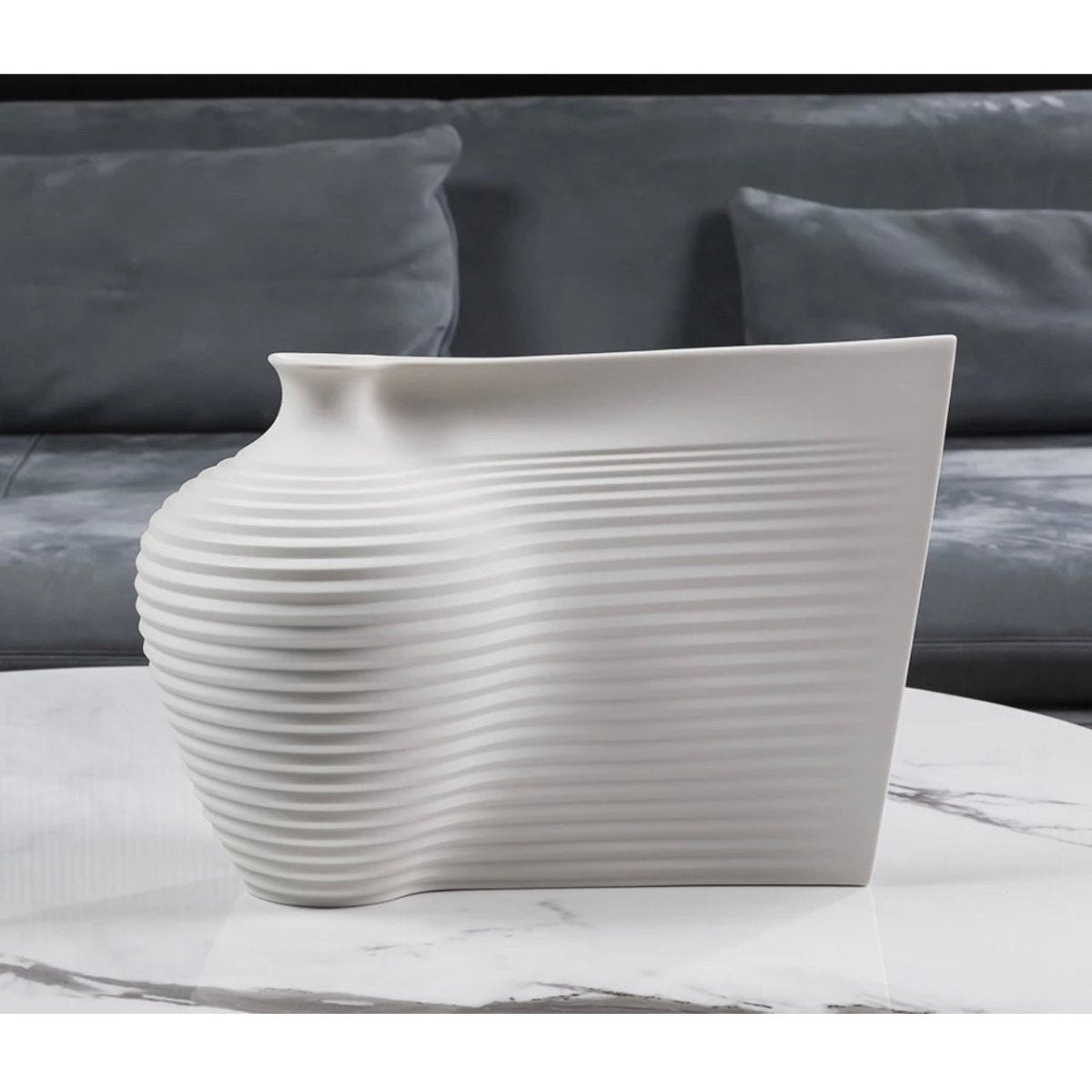 Stunning Flower Vase With A Unique Design – DesignedBy The Boss